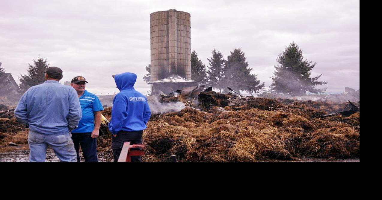UPDATED: Fire destroys Venice Township barn | Corunna | argus-press.com