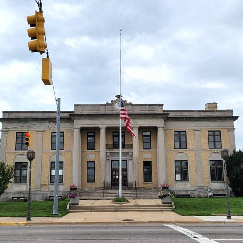 Owosso City Hall flies flag at half staff in honor of departed mayor ...