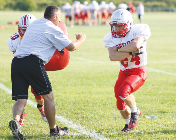 2013 FOOTBALL PREVIEW: Ramblers seek a big win | Local Sports | argus ...