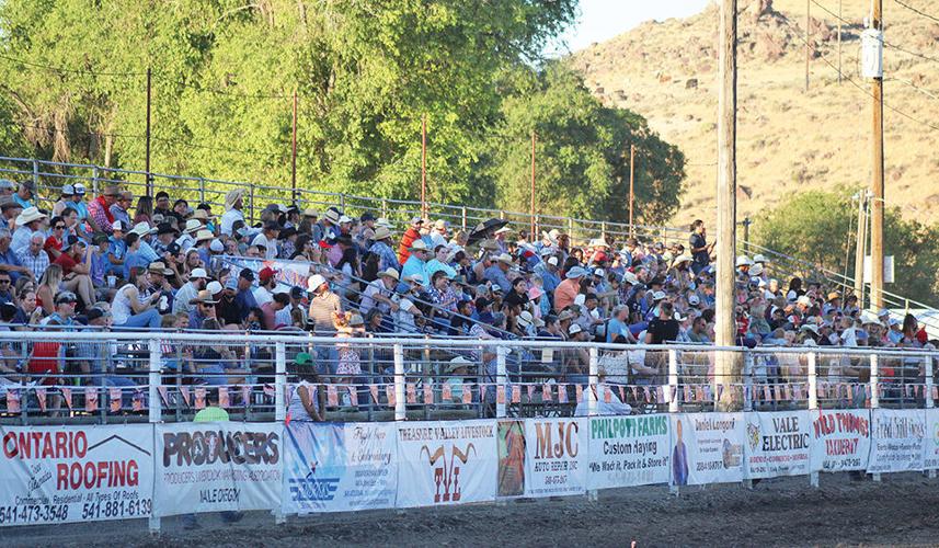 Community fills stands for 4th of July Rodeo | Local Sports ...
