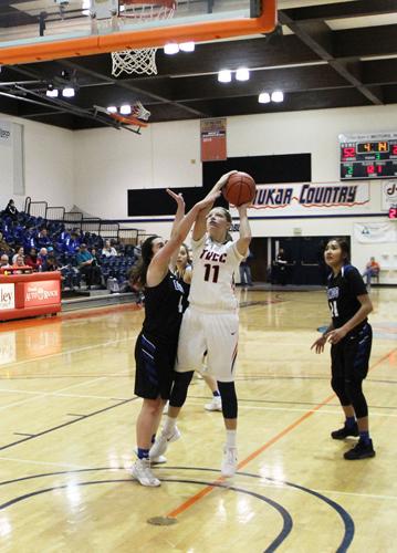 Lady Chuks open regional schedule with dominant win of Timberwolves ...
