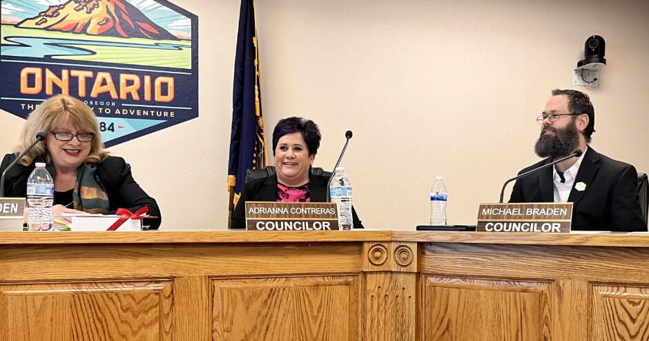 Council votes 5-2 to let Rec District explore cost of new pool in new ...