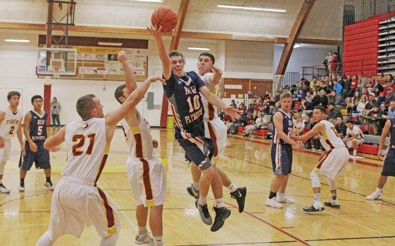 Pilgrims shoot their way to 61-49 win over Ontario | Local Sports ...