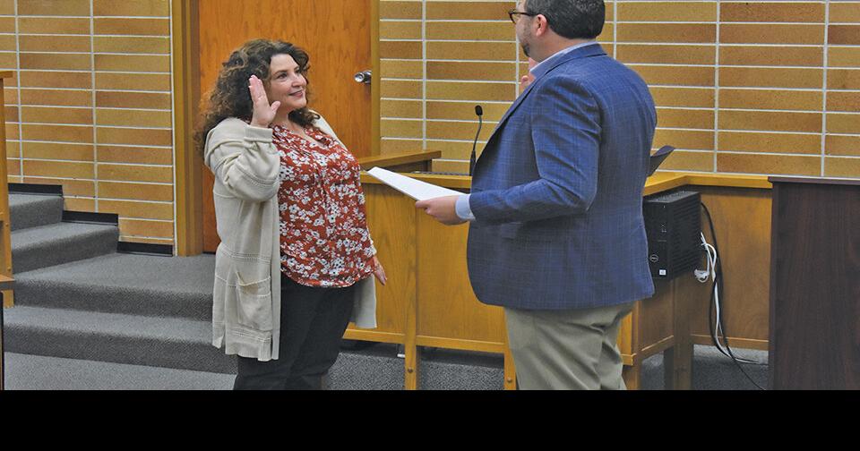 Payette County Commissioners: Anne-Marie Kelso sworn in as District 1 ...