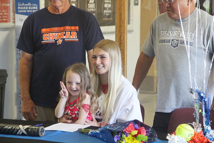 Jordan Barrett takes her talents to TVCC | Local Sports | argusobserver.com