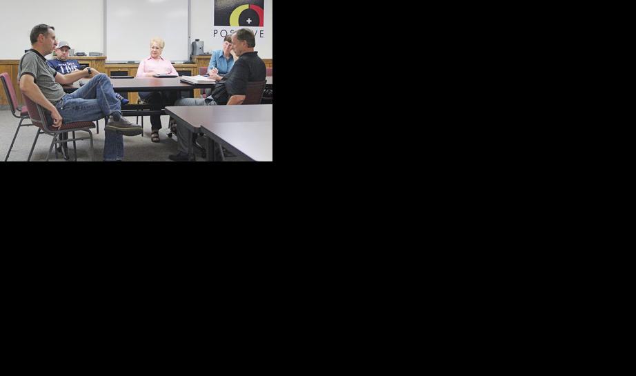 Derrick Draper remains a board member due to unofficial resignation ...