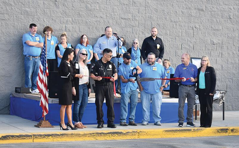 Walmart Supercenter holds grand reopening | Local News | argusobserver.com