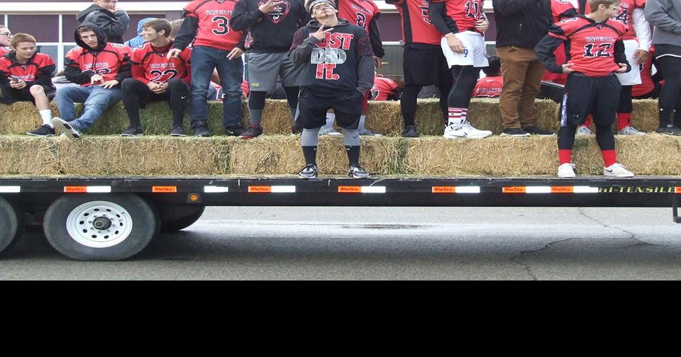 Pirates set sail through downtown Payette during Homecoming week ...