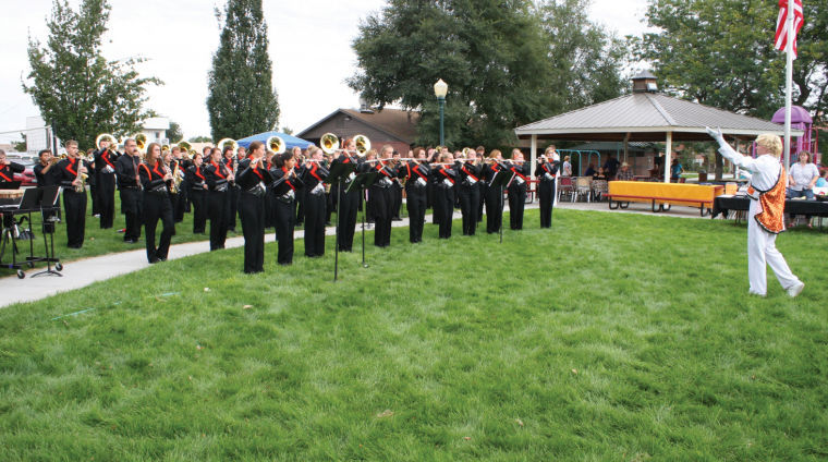 Cee Dub cooks it up for a good cause | Local News | argusobserver.com