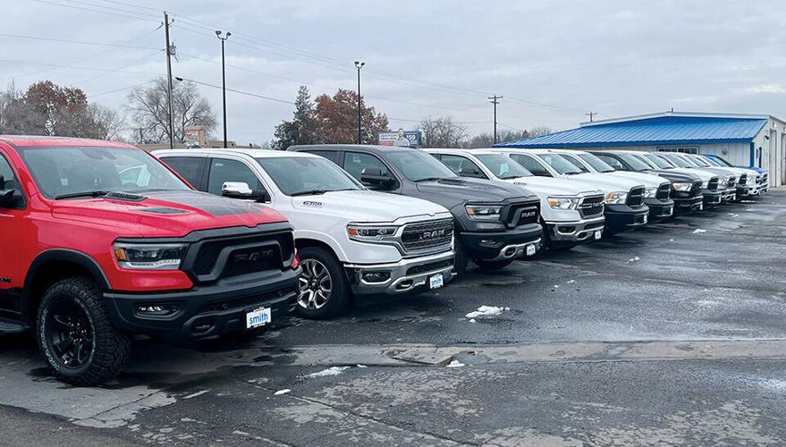 Smith Auto greets the local community | | argusobserver.com