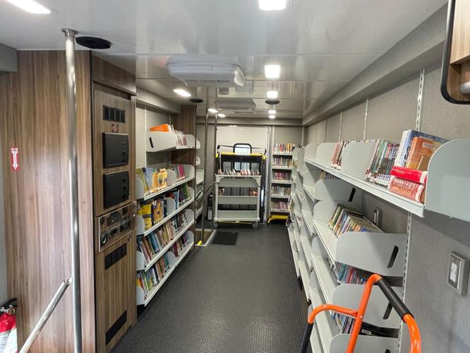 Ontario's brand new bookmobile takes its first journey | Local News ...