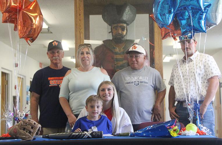 Jordan Barrett takes her talents to TVCC | Local Sports | argusobserver.com