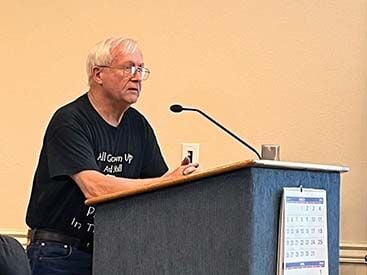 Mayor Deborah Folden breaks tie over budget committee member | Local ...