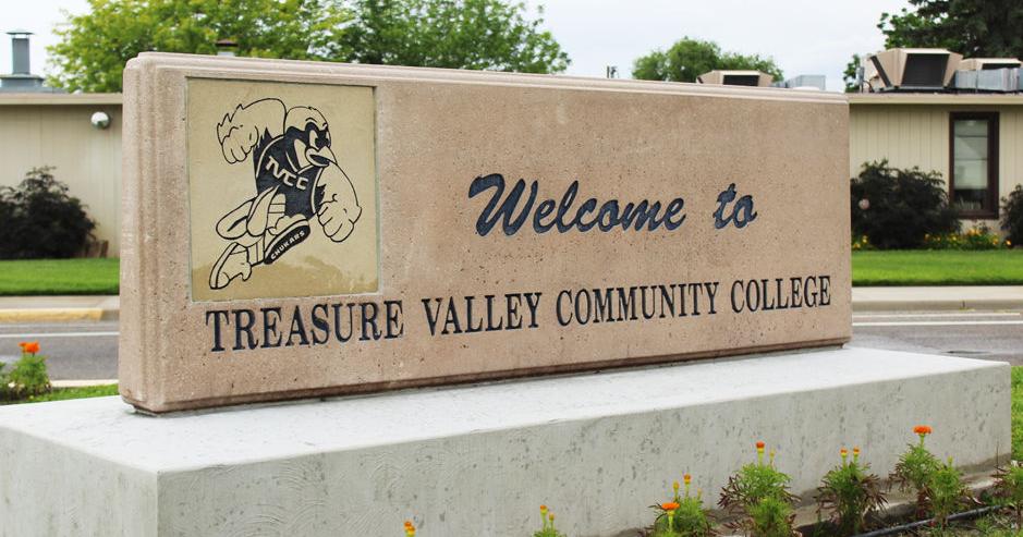 Local students lauded for grades at TVCC | Valley Life | argusobserver.com