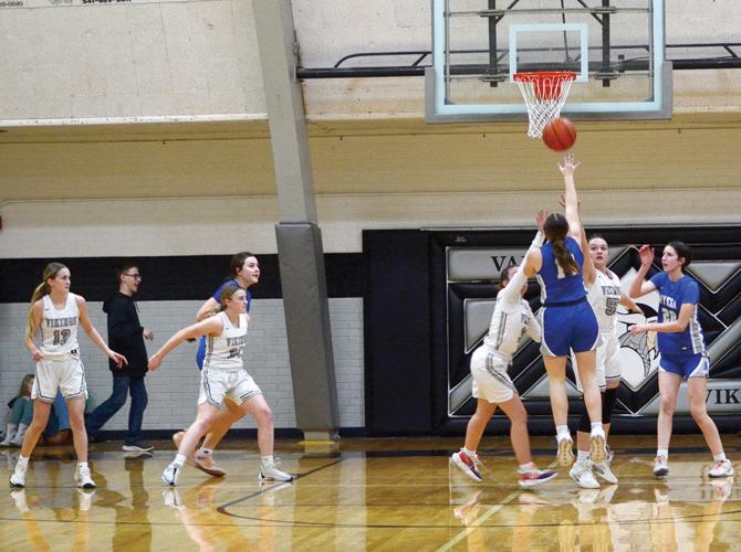 Vikings sweep Bulldogs at home in showdown between rivals | Local ...