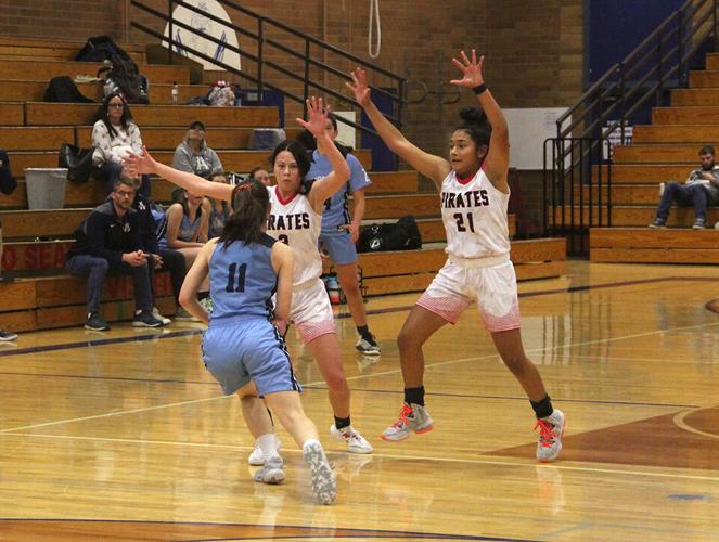 Lady Bulldogs undefeated in Nyssa Christmas Tournament | Local Sports ...