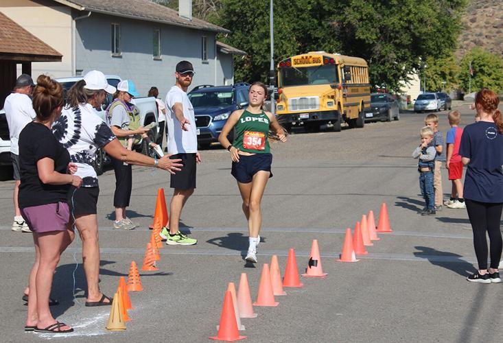 Vale cross-country team dashes into season with dash-n-splash | Local ...