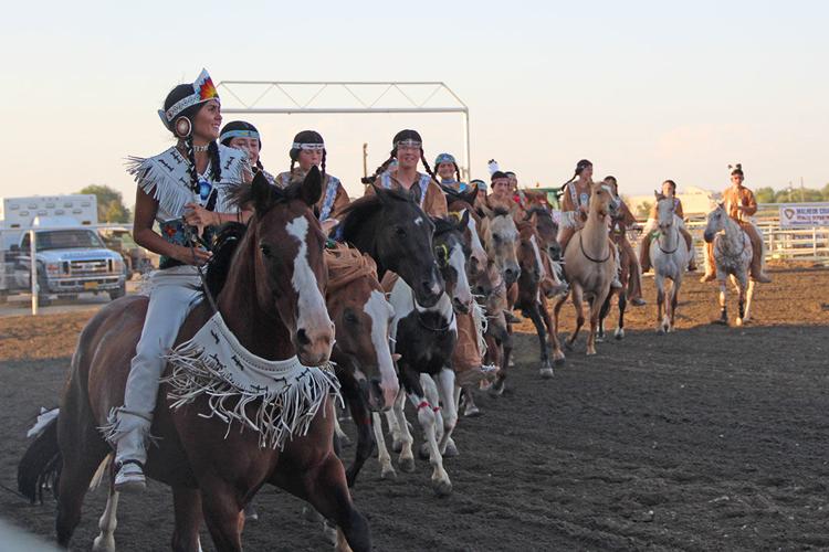 Bareback group excites the crowd | Local News | argusobserver.com