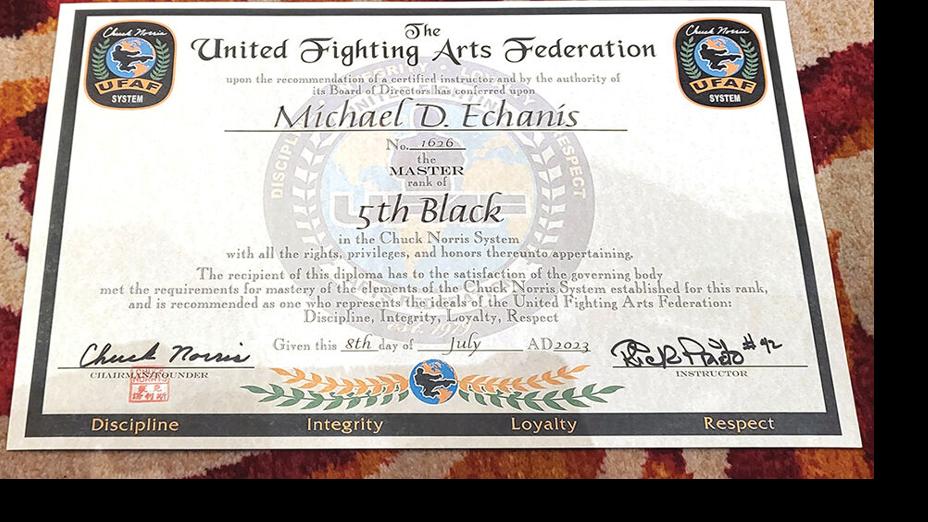 Michael D. Echanis Honored by Chuck Norris | Local News | argusobserver.com