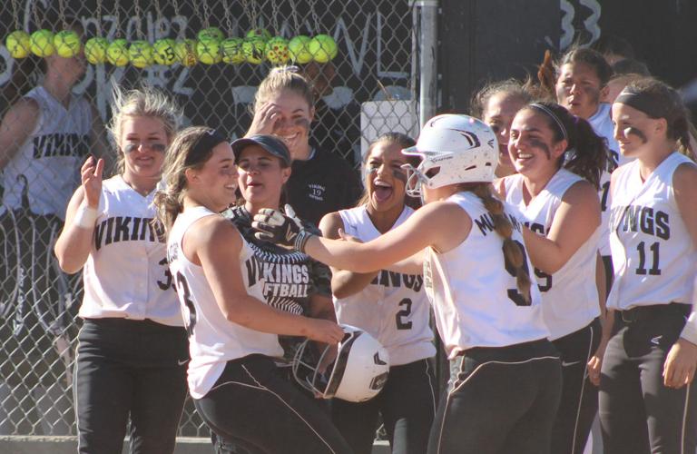 On Jacobs' walk-off, Vikings advance in softball playoffs | Local ...