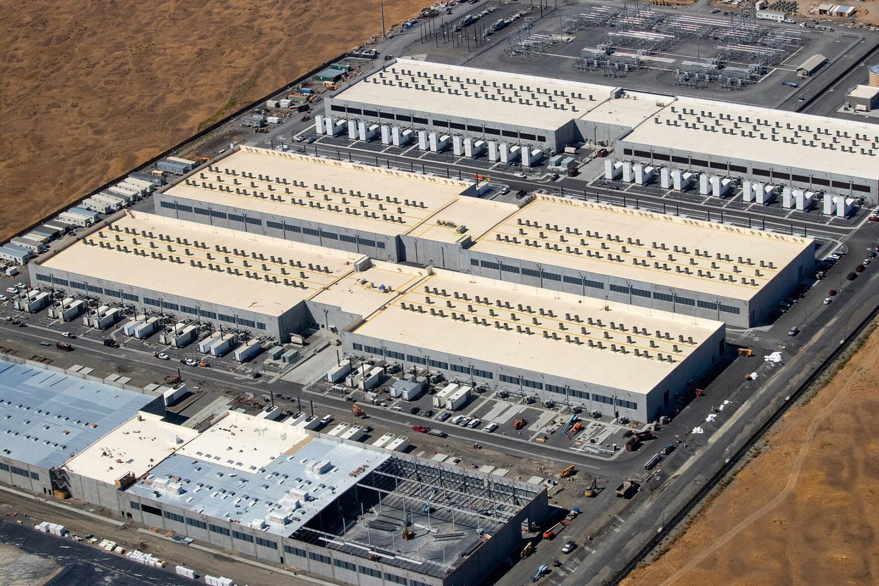 Jeffco Commissioners issue 10-month moratorium on data centers | News ...