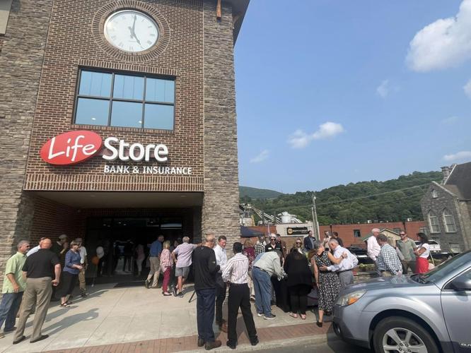 LifeStore Bank and Insurance hosts ribbon cutting | News ...