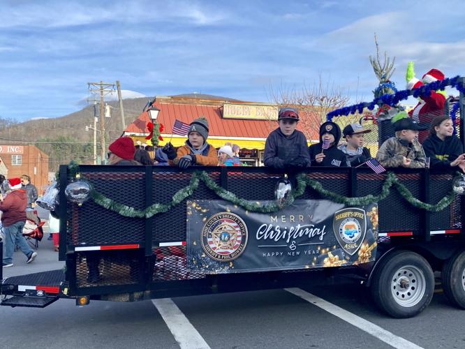 Ashe gets into the holiday spirit with annual parade | Community ...