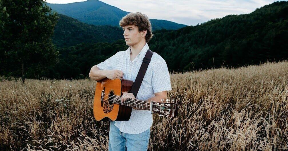 Hayden Walker gets full scholarship to W&L | Arts And Entertainment ...