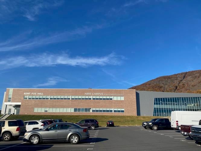 Celebration held for first anniversary of Kent Poe Hall | Community ...