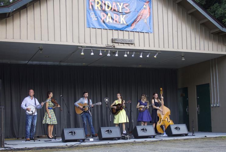 Mountain magic : The Burnett Sisters Band with Colin Ray perform in ...
