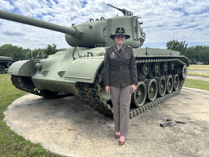 2LT Thompson graduates Armor Basic Officer Leader Course | Community ...