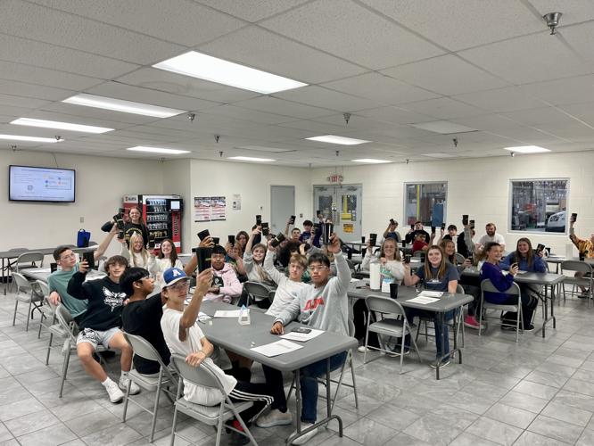 ACHS students visit AEV facility | Community | ashepostandtimes.com