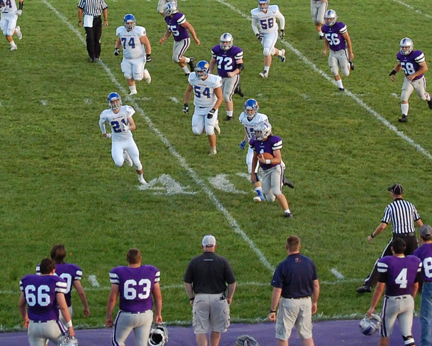 Huskies triumphant in season opener | Sports | ashepostandtimes.com