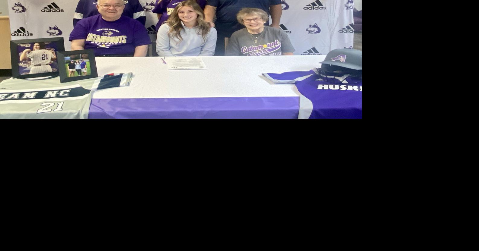 Becka Wonsick signs to WCU for softball | Sports | ashepostandtimes.com