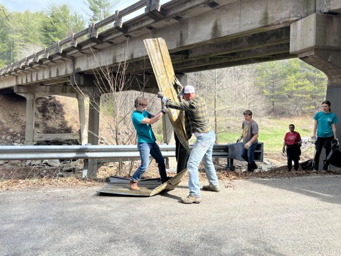 Helton Creek clean up yields 6.25 tons of debris | News ...