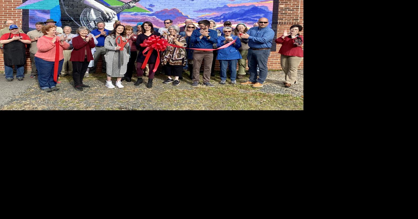 Artists cut ribbon for Ola Belle Reed Mural in Lansing | Arts And ...