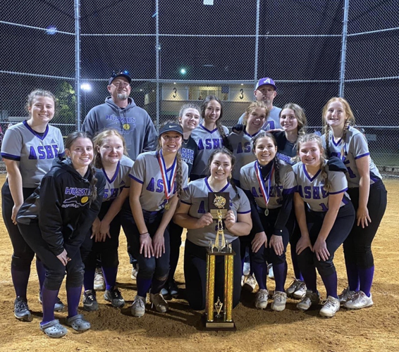 Lady Huskies win softball tournament | Sports | ashepostandtimes.com