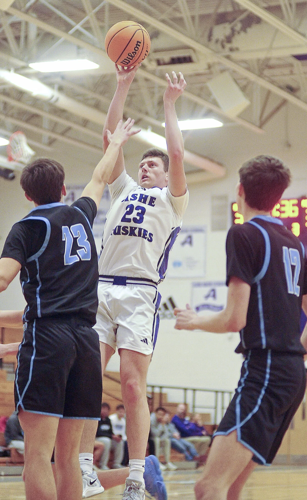 Peters named MVAC Offensive Player of the Year; Huskies have four all ...