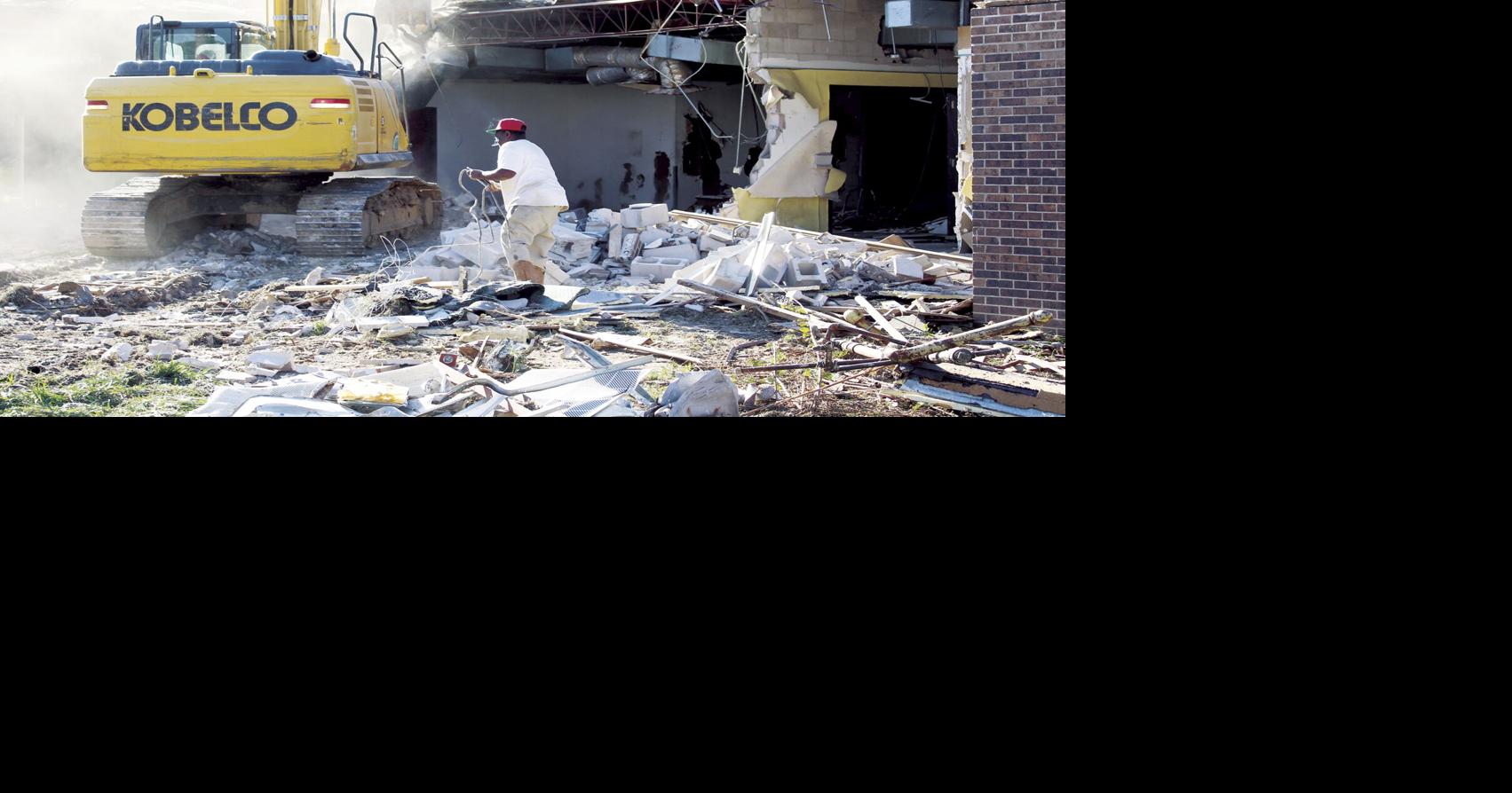 Demolition continues | News | ashleynewsobserver.com