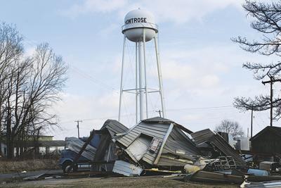 Storm pushes path of destruction through Montrose, but few injuries ...