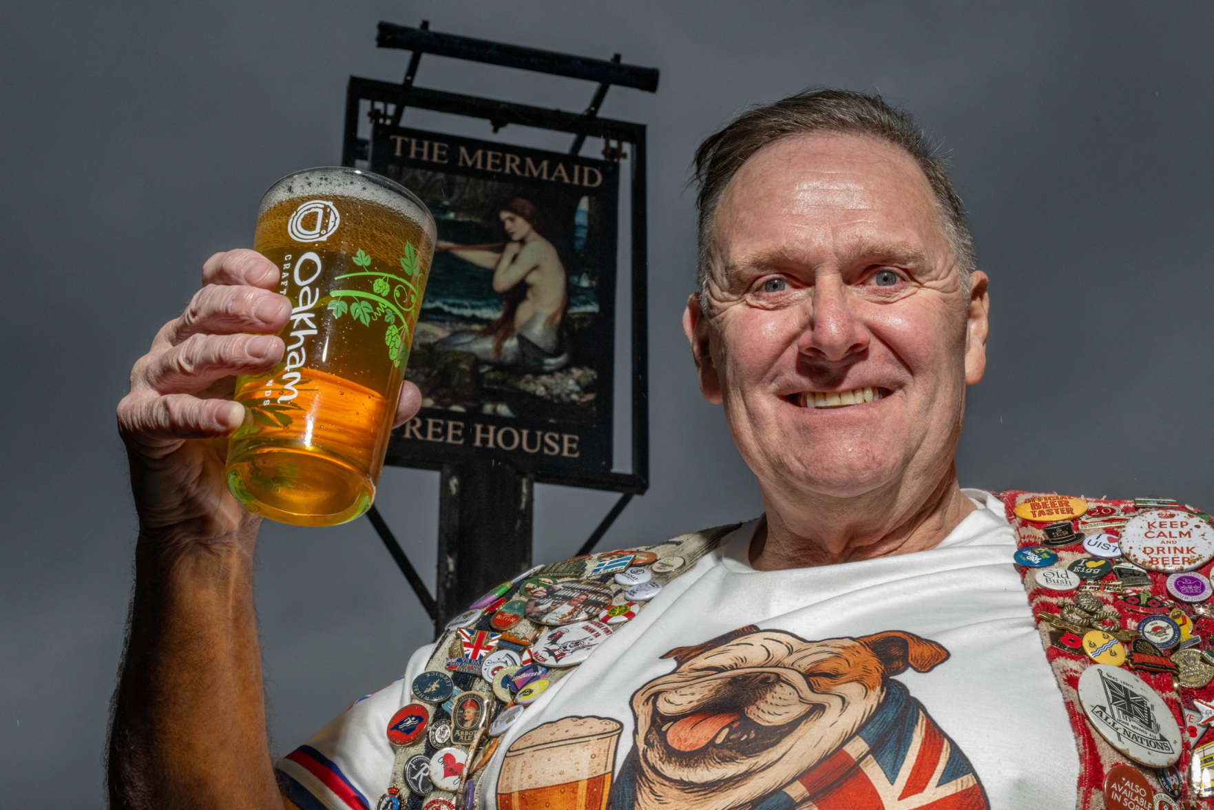 Booze fest! Man marks milestone by chugging beers at 4,500 pubs ...