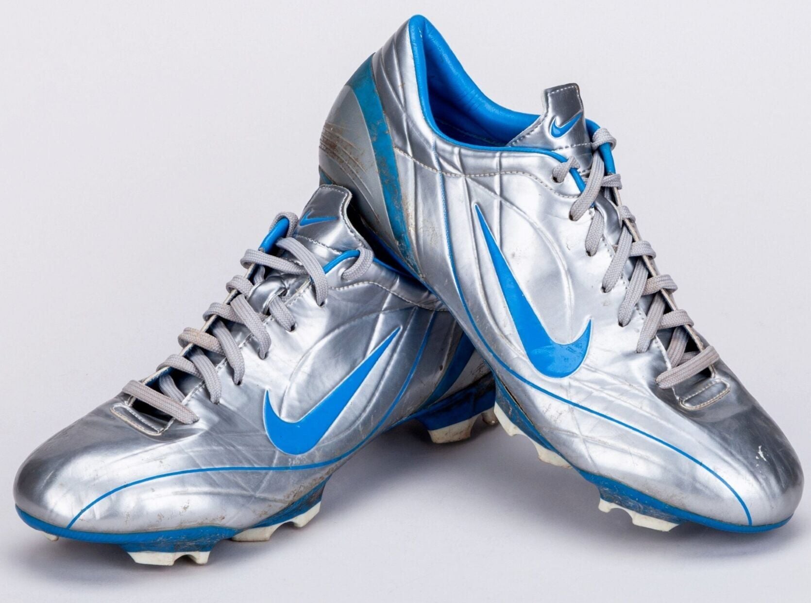 Cristiano Ronaldo’s cleats found in trash sell for thousands | National ...
