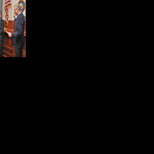 Auditor Thompson sworn in to 5th term | News | athensmessenger.com