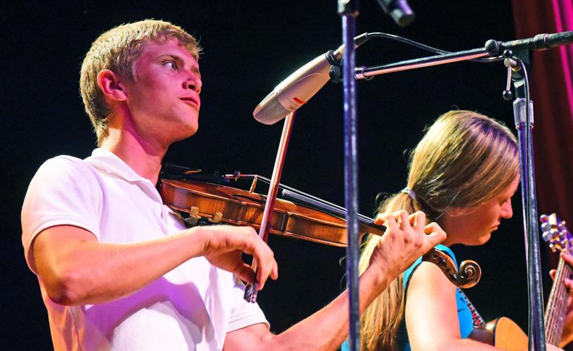 Fiddle me a swan song | News | athensmessenger.com