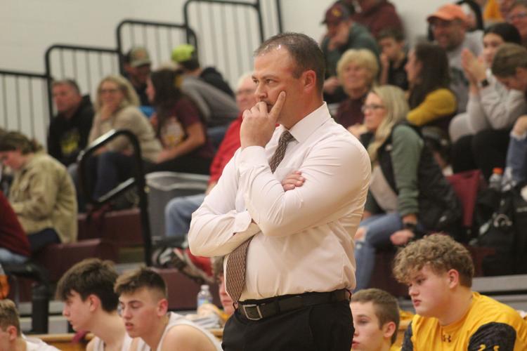 Cottrill's 37 guides Federal Hocking to exciting opening night victory ...