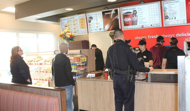 Tim Hortons opening draws large crowd | News | athensmessenger.com