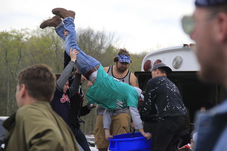 Hordes descend on Number Fest | Local News | athensnews.com