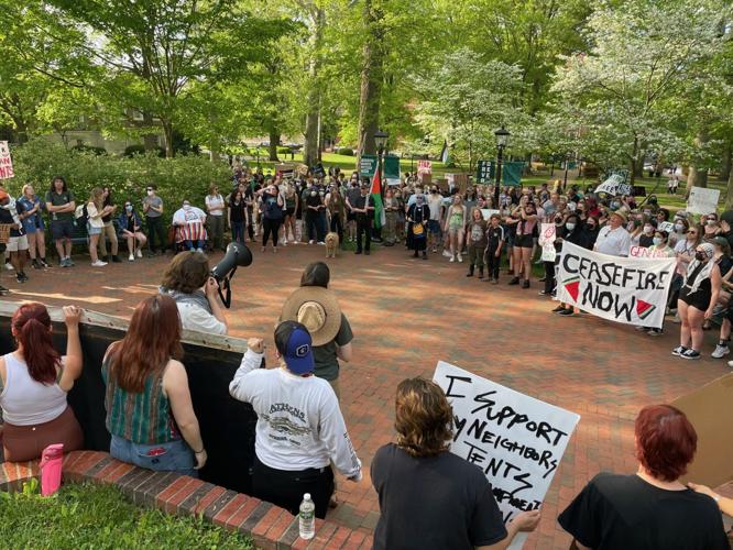 Protesters ask Ohio University to divest from Israel | Photo Galleries ...