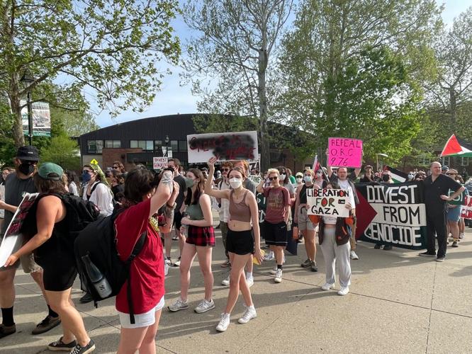 Protesters ask Ohio University to divest from Israel | Photo Galleries ...