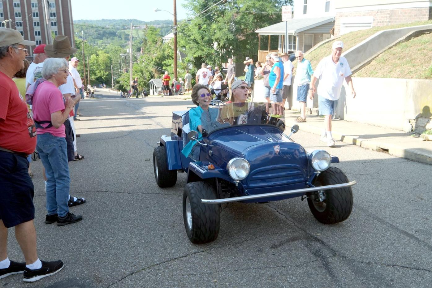 A game of King (Midget) of the Hill | | athensnews.com